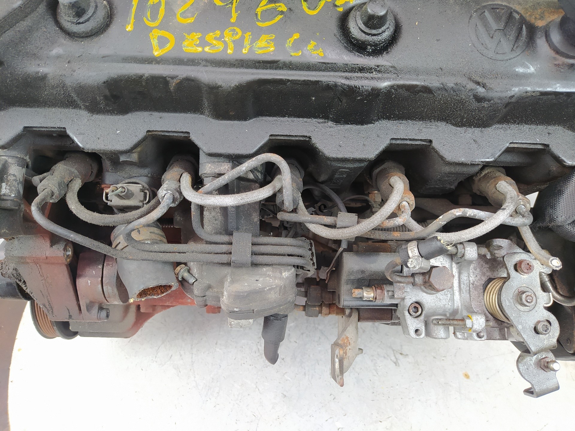 Injector VW TRANSPORTER T4 Van (70A, 70H, 7DA, 7DH) 13304548 | B-Parts