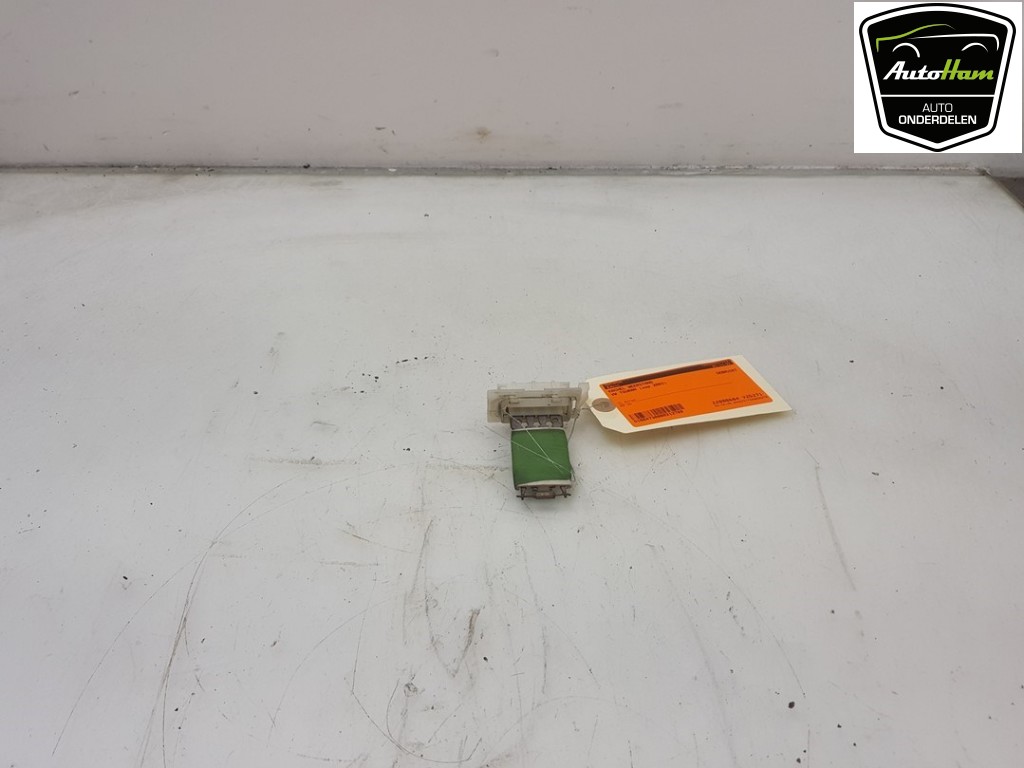 Heater resistor VW TOURAN (1T1, 1T2) 1.6 FSI 12044801 | B-Parts