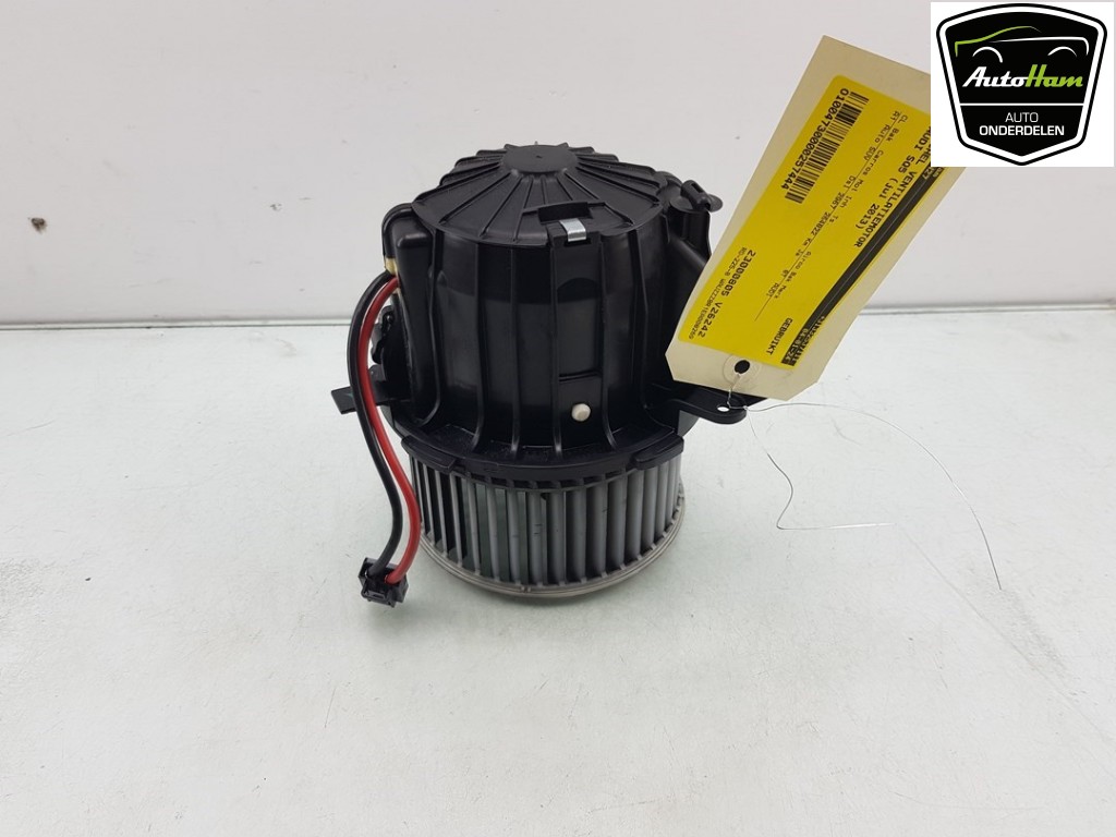 Heater blower motor AUDI Q5 (8RB) SQ5 TDI quattro 16453579 | B-Parts