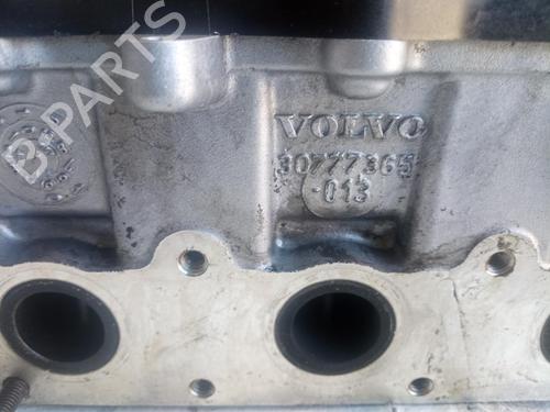 Culasse VOLVO XC60 I SUV (156) 2.4 D 13258114 | B-Parts
