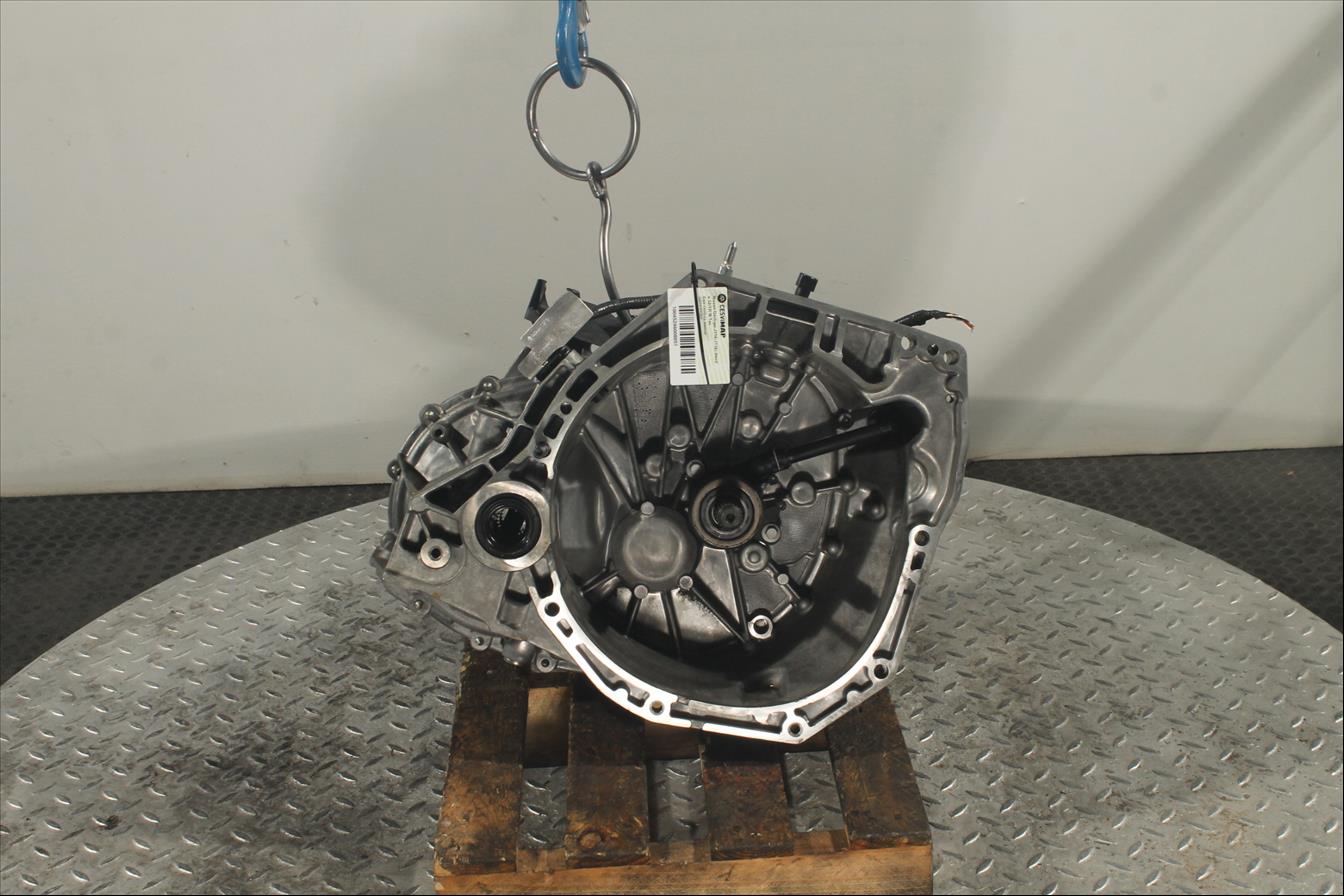 Manual gearbox NISSAN QASHQAI II SUV (J11, J11_) 1.2 DIG-T 11901565 | B ...