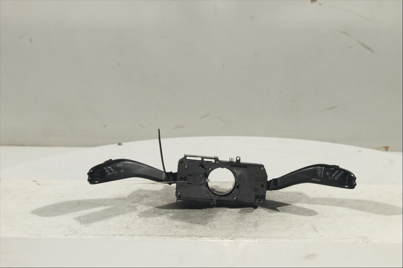 Steering column stalk VW POLO V (6R1, 6C1) 1.6 TDI 11997973 | B-Parts