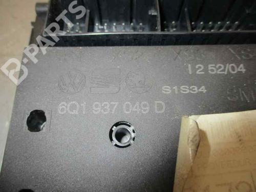 Caja reles / fusibles SEAT IBIZA III (6L1) 1.4 16V 2117715 | B-Parts