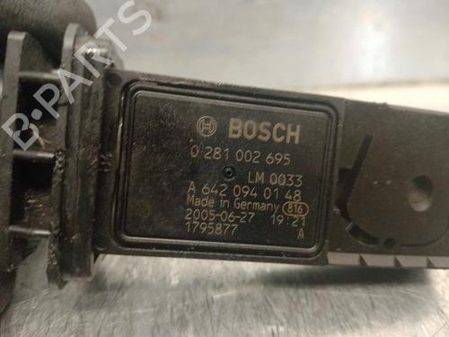 Mass air flow sensor MERCEDES-BENZ CLK (C209) CLK 320 CDI (209.320 ...