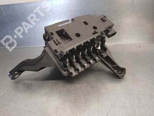 Fuse box MERCEDES-BENZ E-CLASS (W213) E 220 d (213.004) 8690208 | B-Parts
