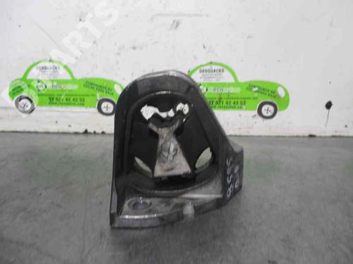 Engine mount VOLVO V40 Hatchback (525, 526) D2 (120 hp) | B-Parts