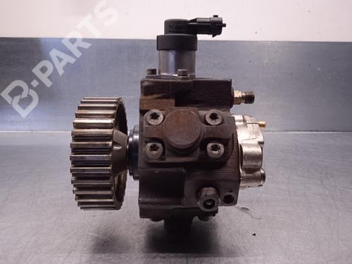 Injection pump PEUGEOT 206 Hatchback (2A/C) 1.4 HDi eco 70 11062196 | B ...