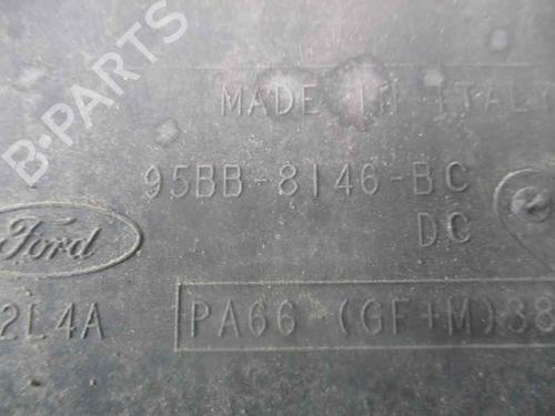 Radiator fan FORD MONDEO II Saloon (BFP) 1.8 i 8228038 | B-Parts