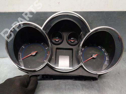 Instrument cluster CHEVROLET CRUZE (J300) 1.8 8306887 | B-Parts