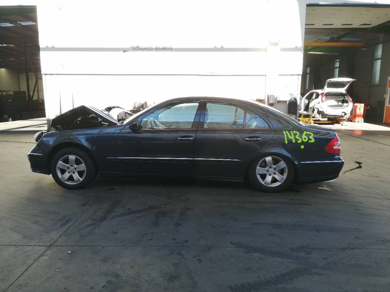 Rear differential MERCEDES-BENZ E-CLASS (W211) E 270 CDI (211.016 ...