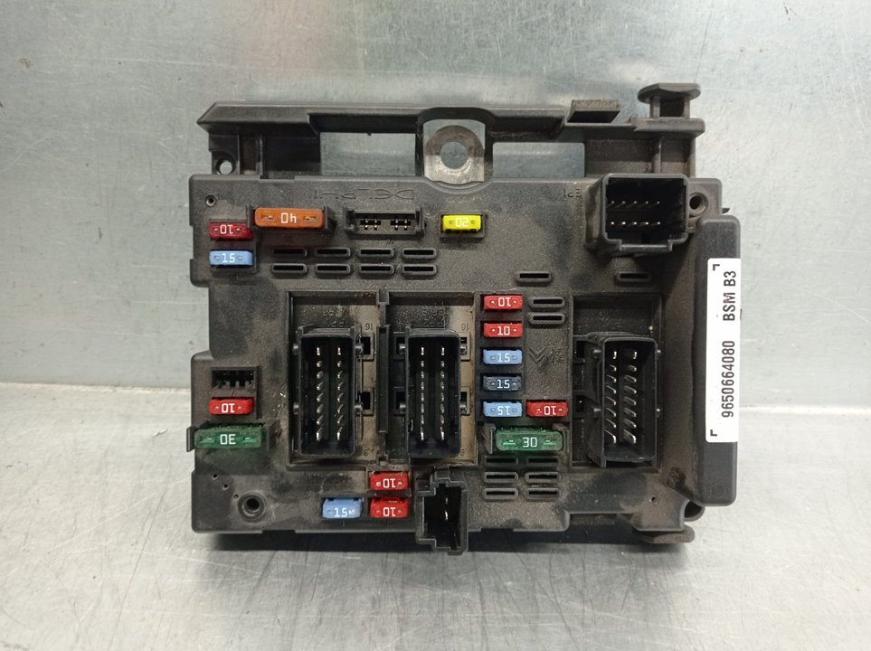 Fuse box CITROËN C8 (EA_, EB_) 2.0 HDi 10360464 | B-Parts