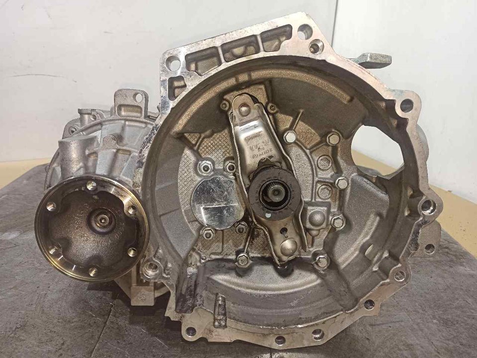 Gearbox VW POLO V (6R1, 6C1) 1.4 TDI 10525842 | B-Parts