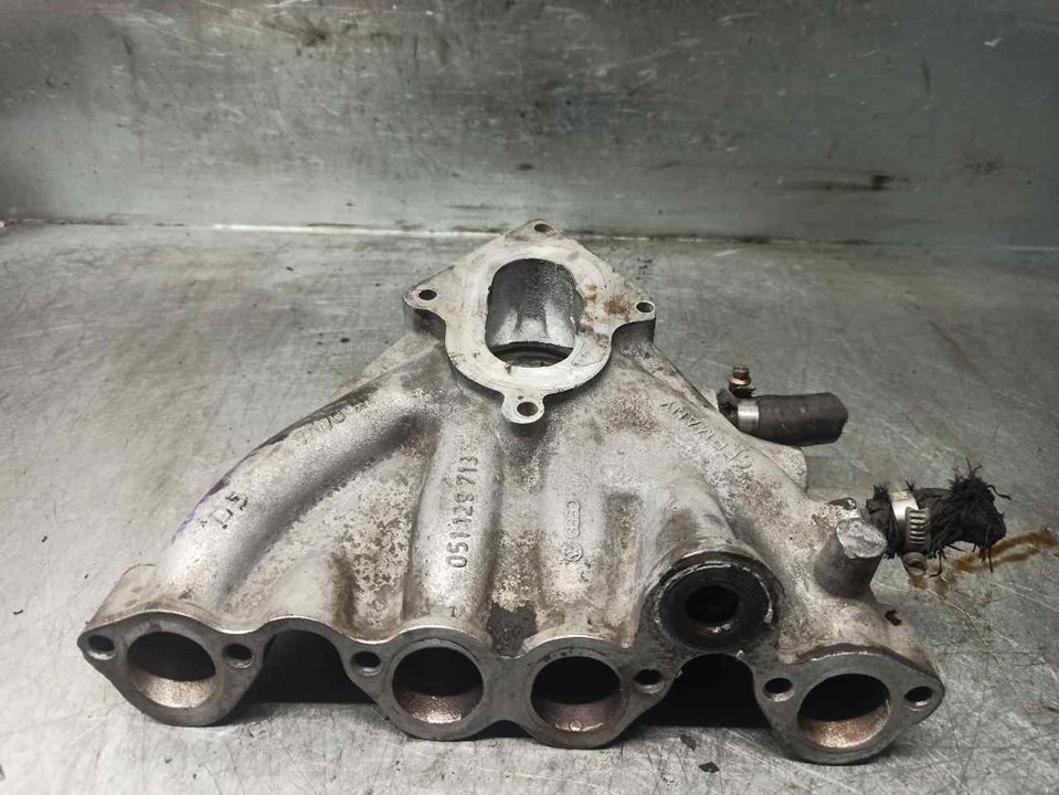 Intake manifold AUDI 80 B4 Saloon (8C2) 2.0 E 8945576 | B-Parts