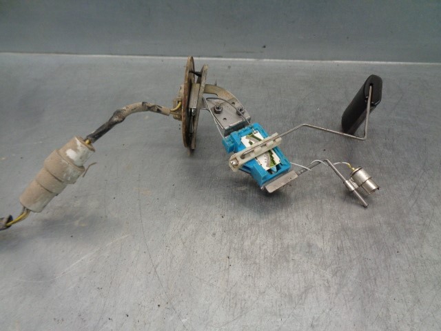 Fuel pump HYUNDAI H100 Van 2.5 TDiC 9219982 | B-Parts
