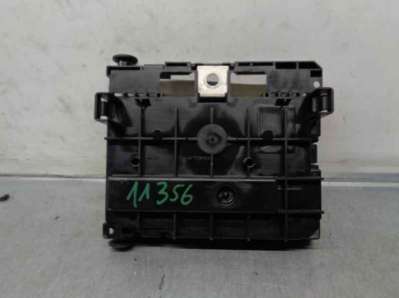 Fuse box CITROËN C4 Grand Picasso I (UA_) 2.0 HDi 138 9661708080 | B-Parts