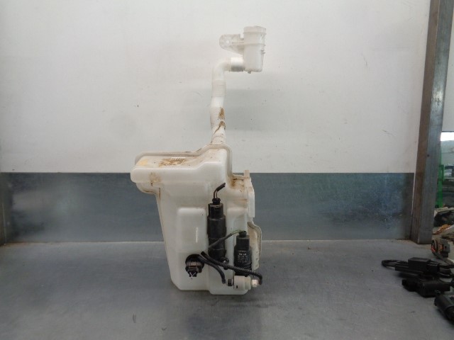 Windscreen washer tank VW SCIROCCO III (137, 138) 2.0 TSI 9704733 | B-Parts