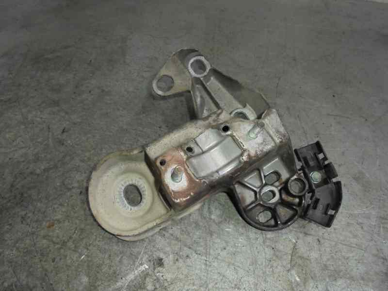 Engine mount VW PASSAT B5.5 (3B3) 1.9 TDI 8761644 | B-Parts