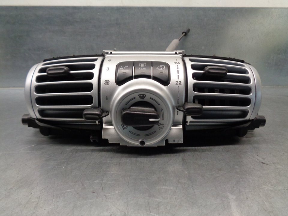 Climate control SMART FORTWO Coupe (451) electric drive (451.390 ...