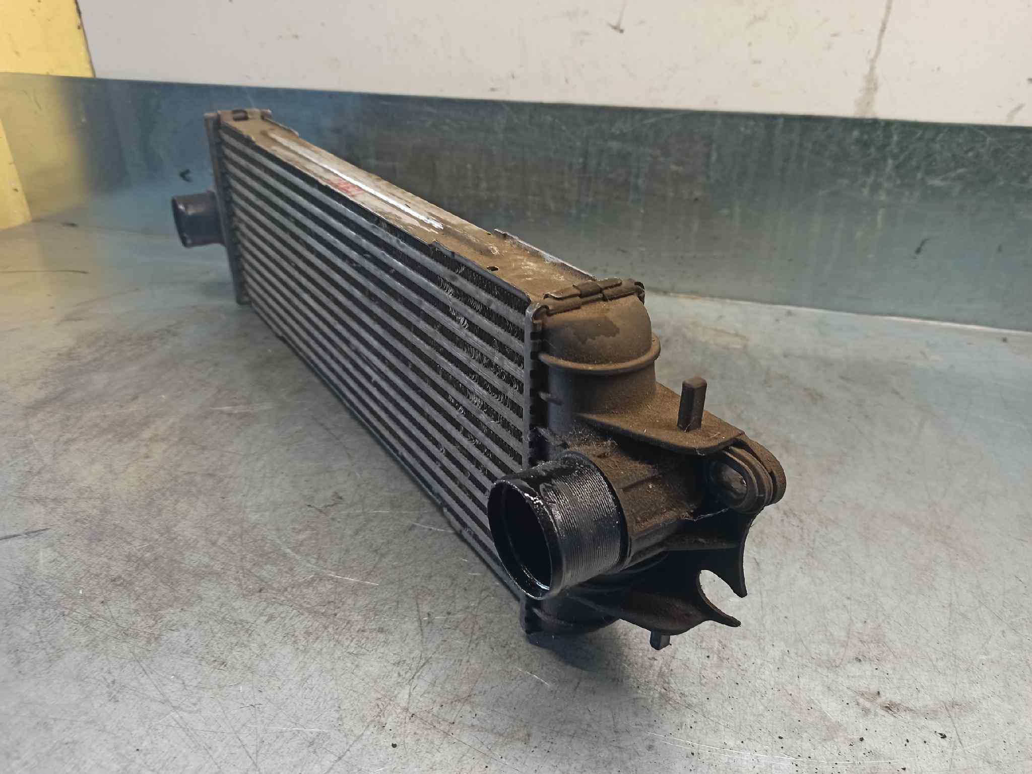 Intercooler RENAULT TRAFIC II Van (FL) 1.9 dCi 80 (FL0B) 7220724 | B-Parts