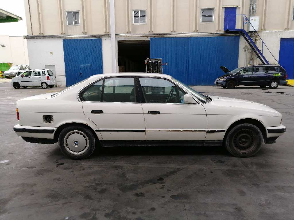 Left front fenders BMW 5 (E34) 520 i 24V BLANCA | B-Parts