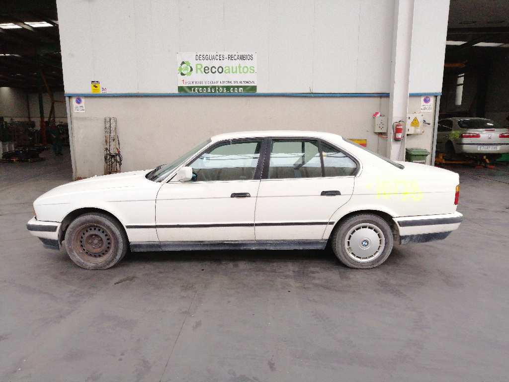 Left front fenders BMW 5 (E34) 520 i 24V BLANCA | B-Parts