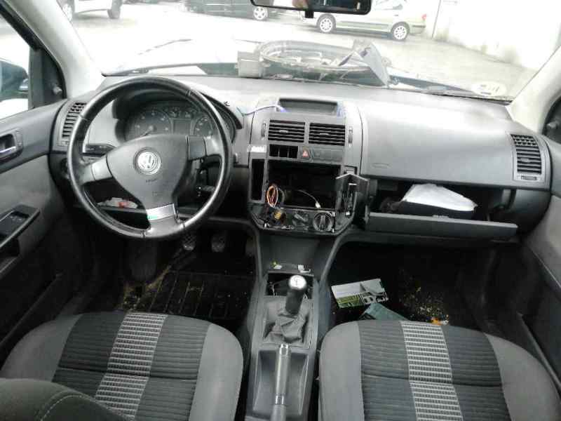 Steering wheel VW POLO (9N_) 1.4 16V 6Q0419091AA | B-Parts