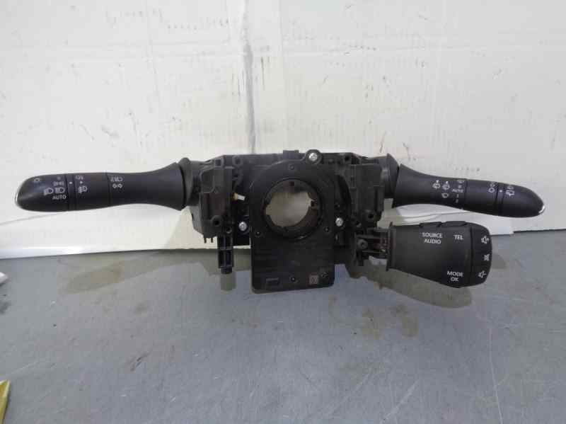 Switch RENAULT MEGANE IV Hatchback (B9A/M/N_) 1.5 dCi 90 (B9A1 ...