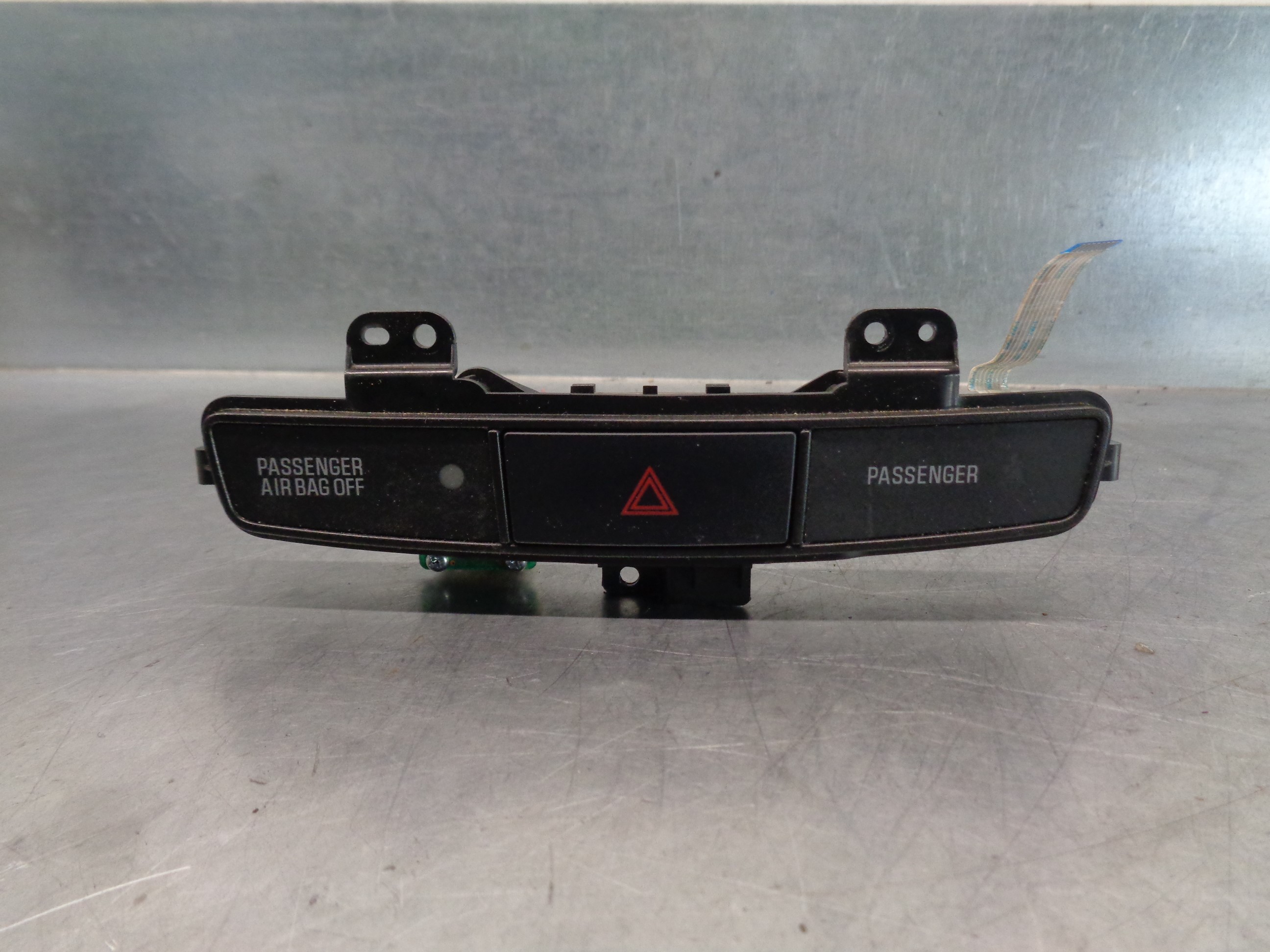 Bouton de warning MITSUBISHI LANCER VIII Sportback (CX_A) 1.5 Bifuel ...