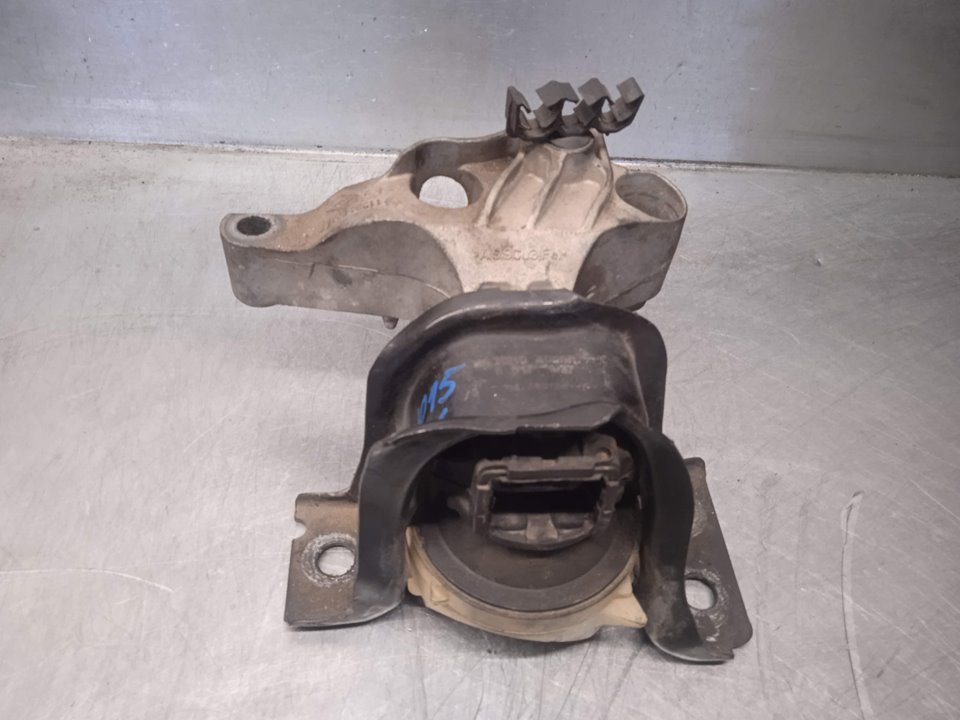 Engine mount DACIA DUSTER (HS_) 1.5 dCi (HSAJ) 10331338 | B-Parts