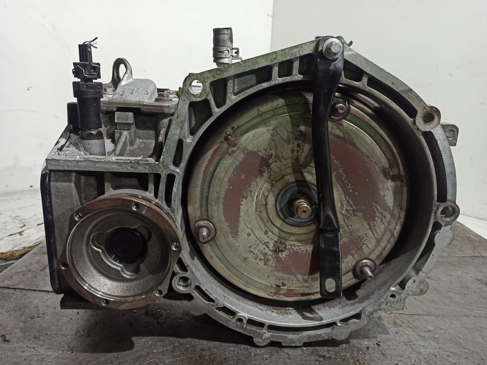Gearbox VW GOLF III (1H1) 8330995 | B-Parts