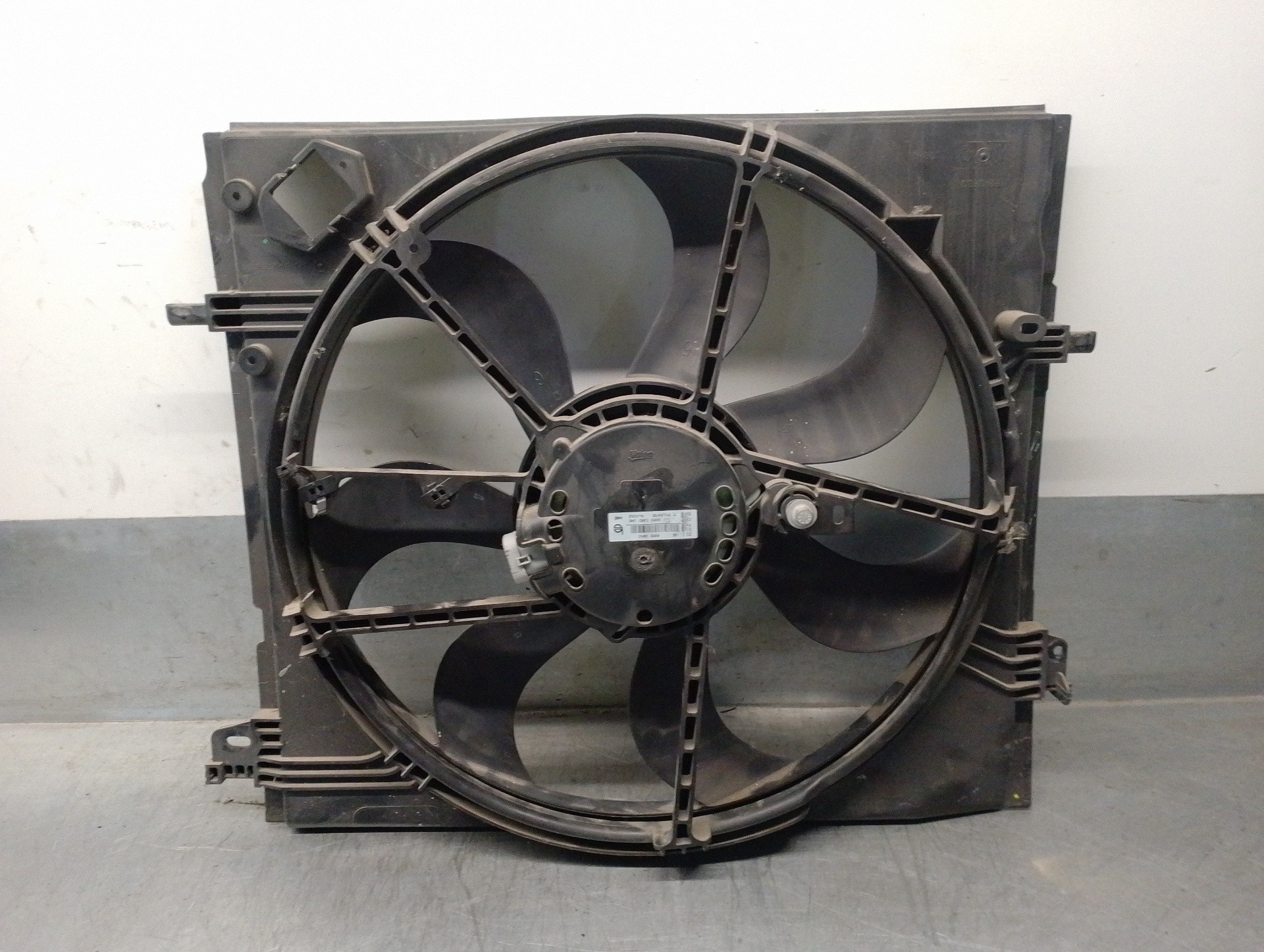 Koelventilatormotor NISSAN QASHQAI II SUV (J11, J11_) 1.2 DIG-T ...