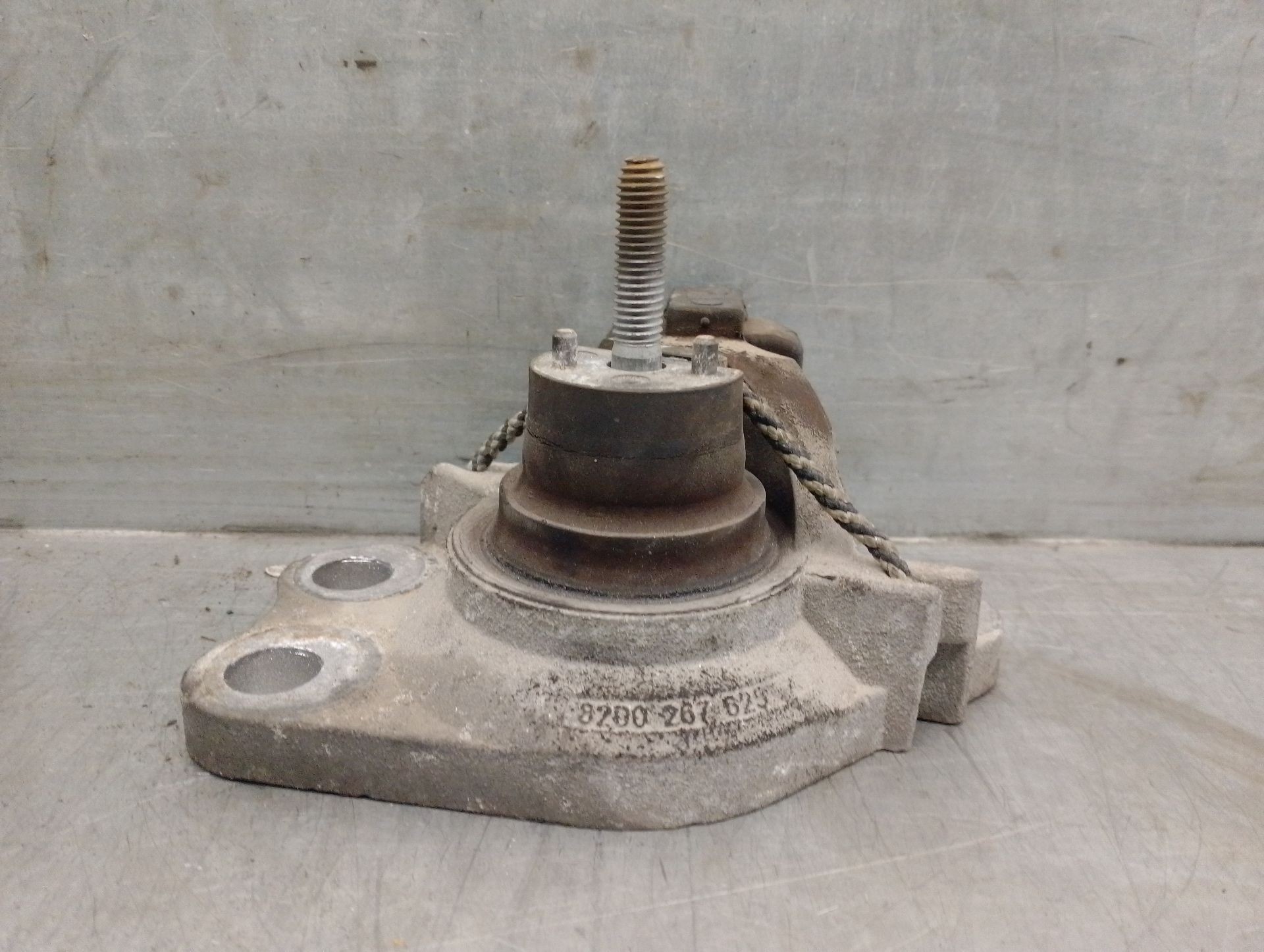 Engine mount RENAULT CLIO II (BB_, CB_) 1.5 dCi (B/CB3M) 20111721 | B-Parts