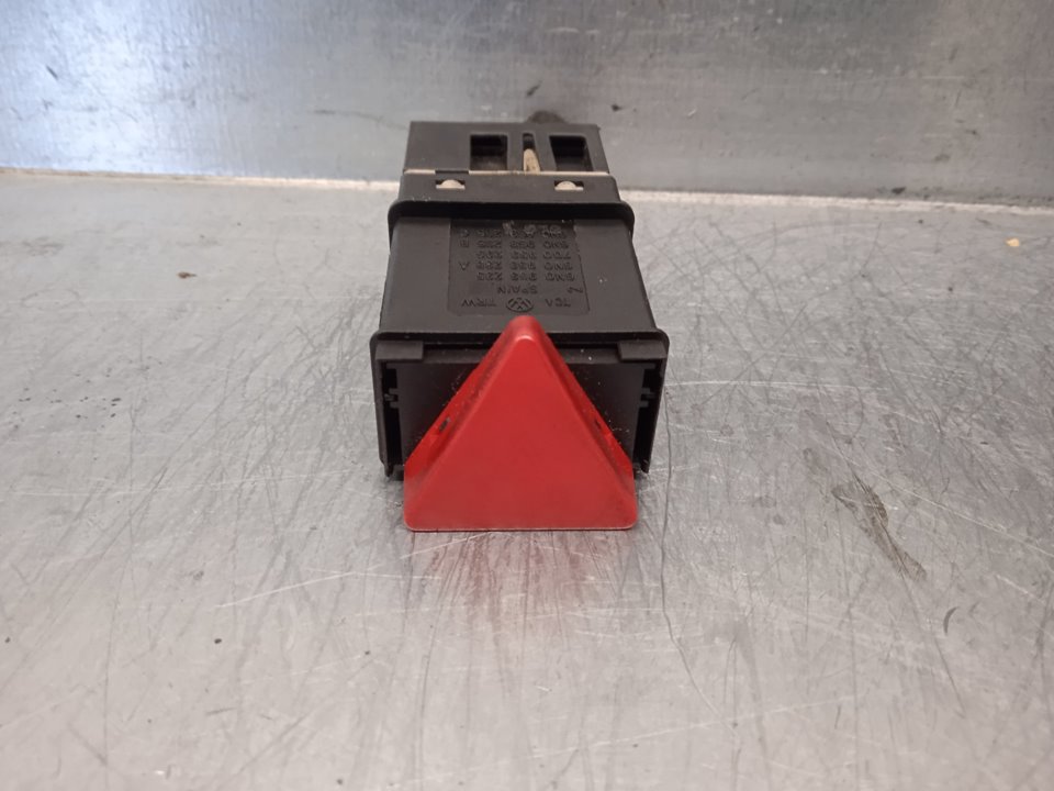 Switch VW POLO (6N2) 1.4 16V 10687156 | B-Parts