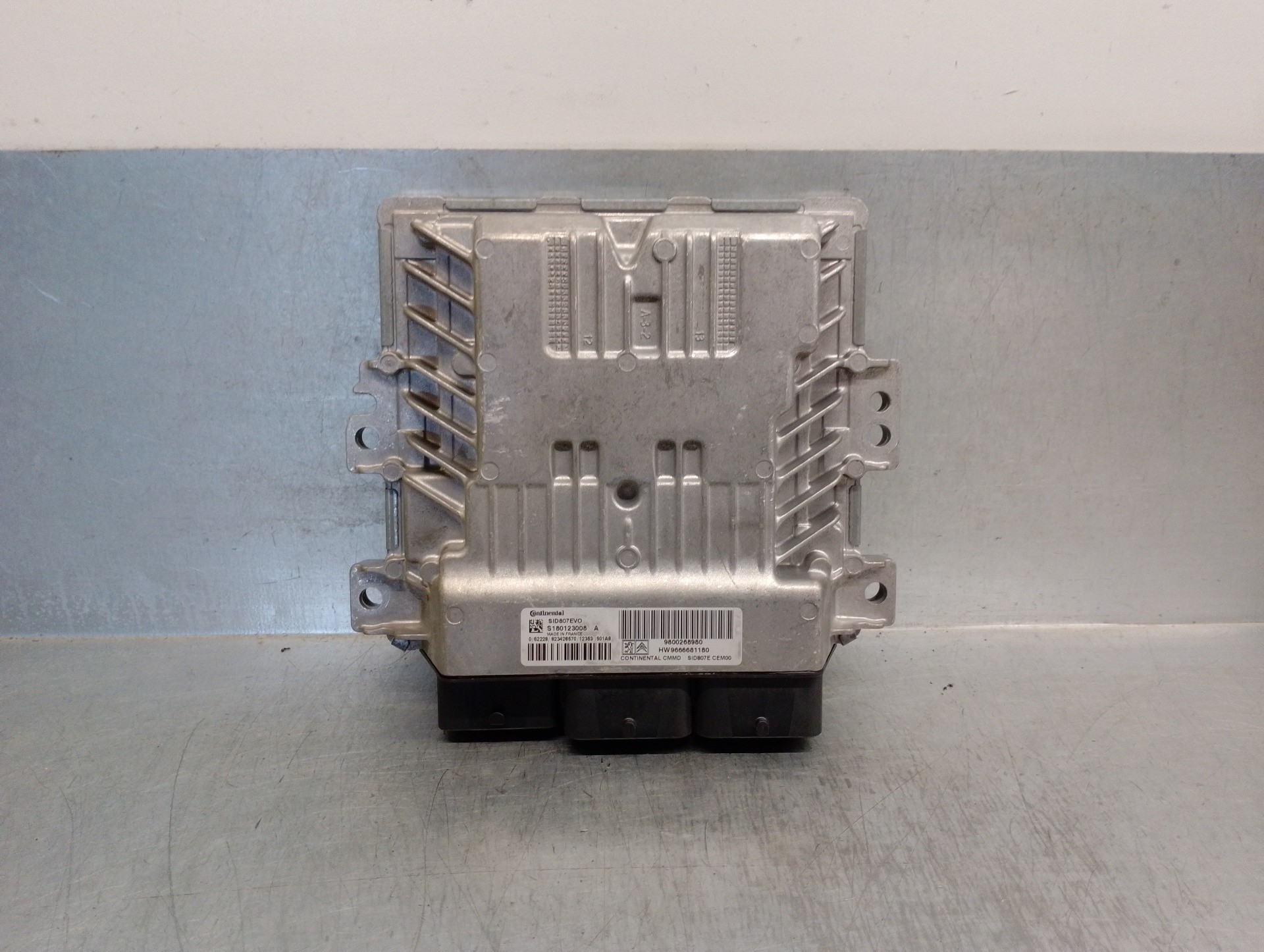 Centralina do motor CITROËN C4 II (NC_) 1.6 HDi 115 13379445 | B-Parts