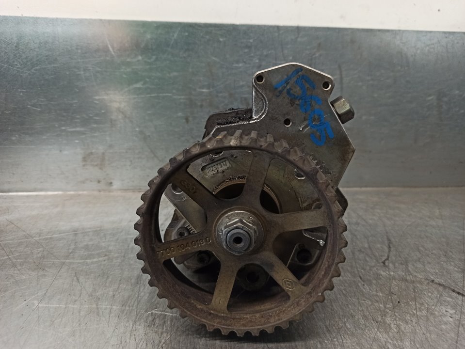 Injection pump VOLVO V40 Estate (645) 1.9 DI 10083802 | B-Parts