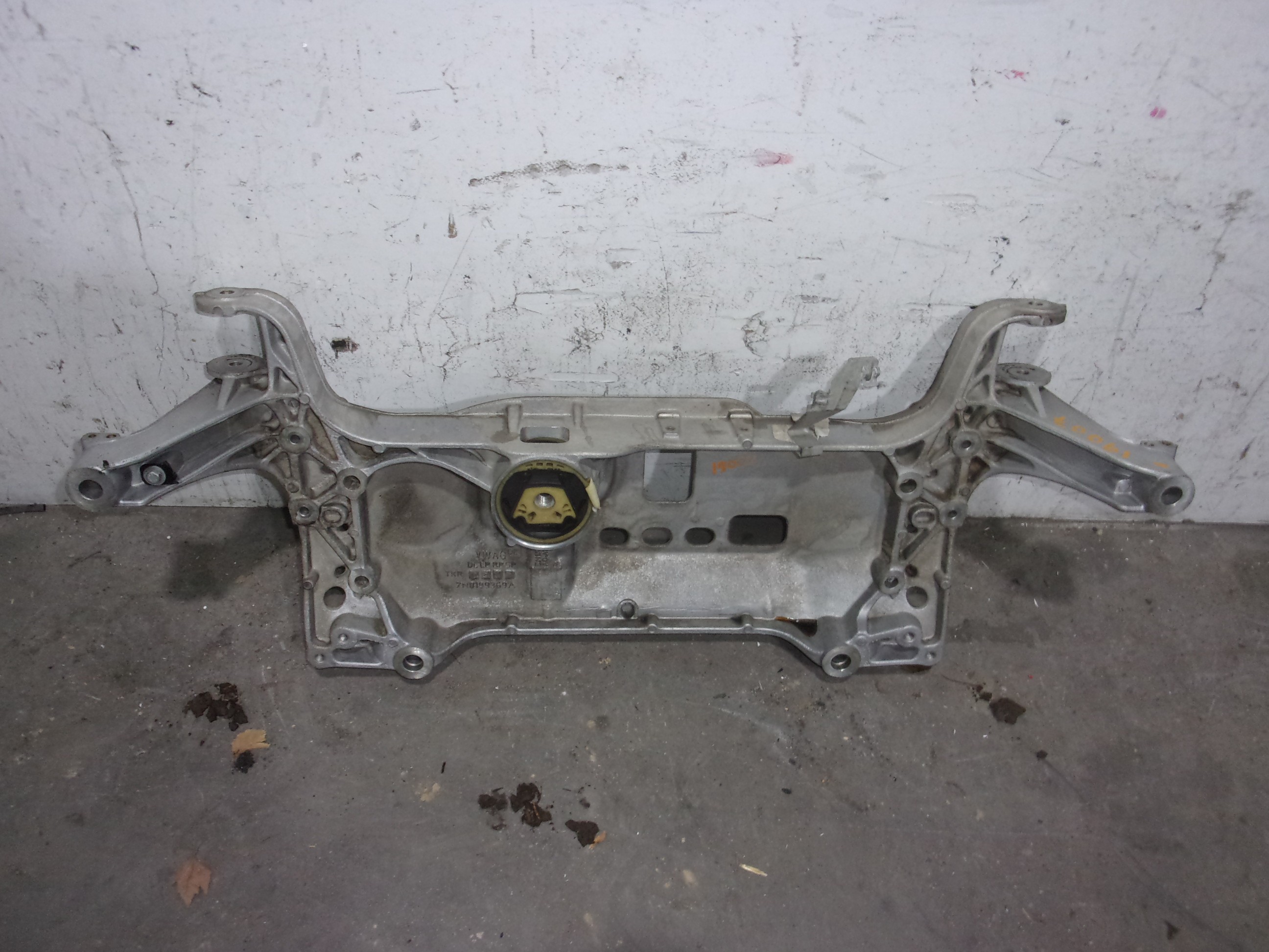 Berceau moteur VW PASSAT B7 Variant (365) 15845419 | B-Parts