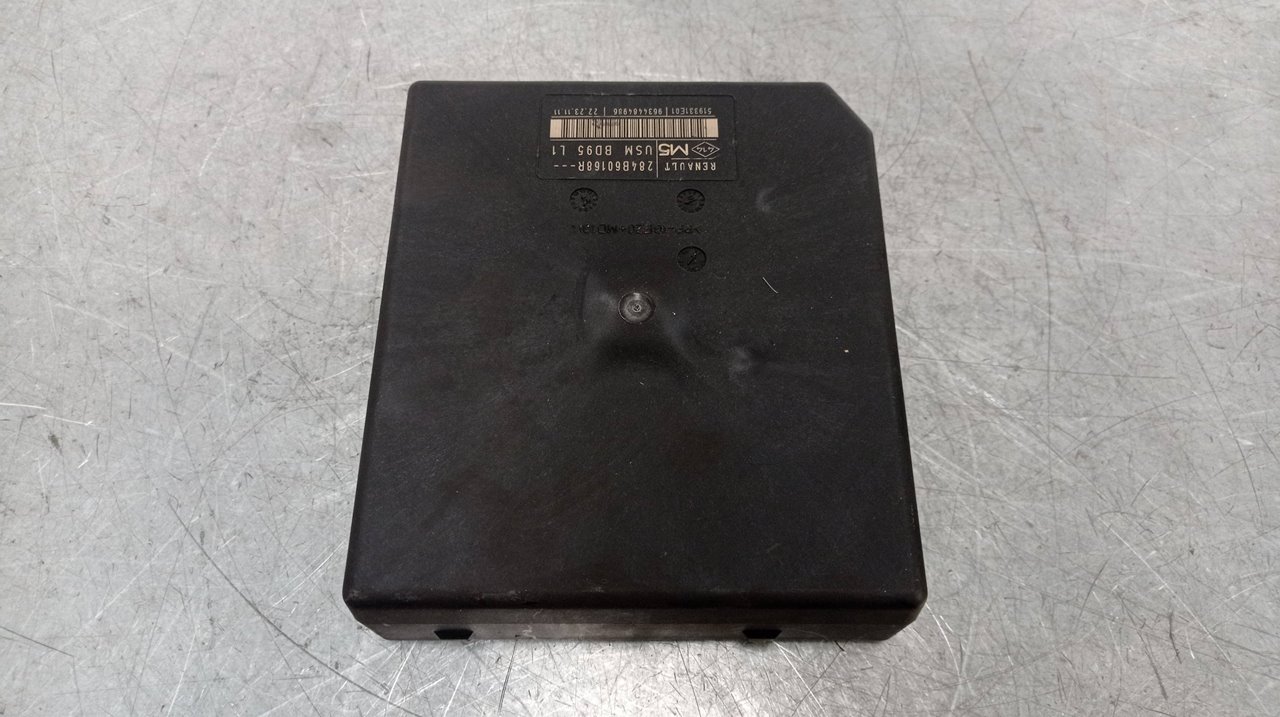 Fuse box RENAULT MEGANE III Hatchback (BZ0/1_, B3_) 1.5 dCi (BZ09, BZ0D ...