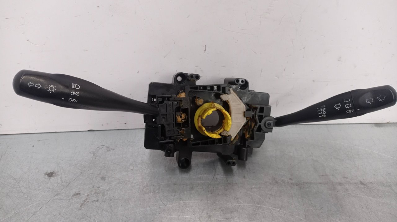 Switch HYUNDAI ATOS (MX) 1.0 i 10811906 | B-Parts