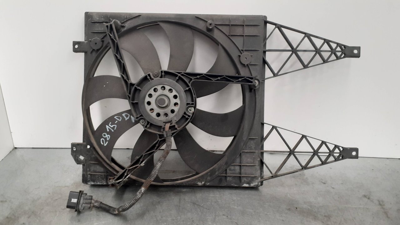 Radiator fan VW POLO (9N_) 7834029 | B-Parts