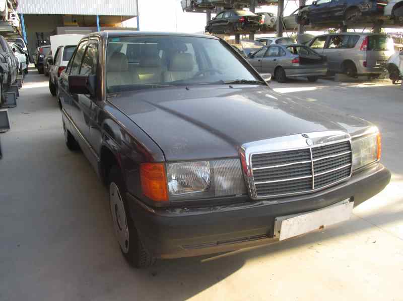 Pièces de voiture d'occasion pour MERCEDES-BENZ 190 (W201) V210789 | B ...