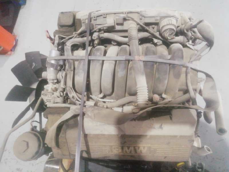 Moteur BMW 5 (E34) 530 i V8 2357871 | B-Parts