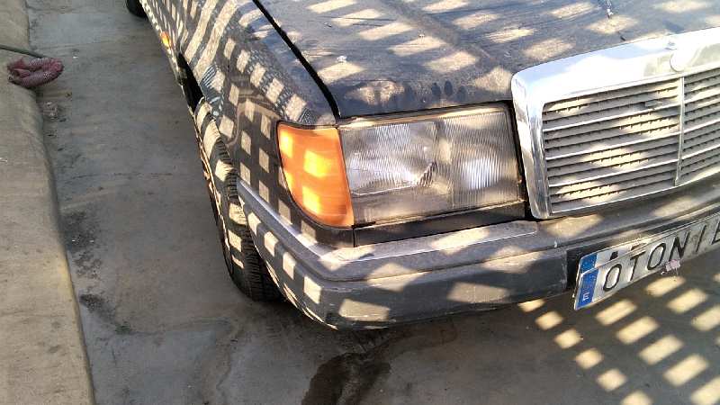 Front left window mechanism MERCEDES-BENZ 124 Saloon (W124) 200 D (124. ...