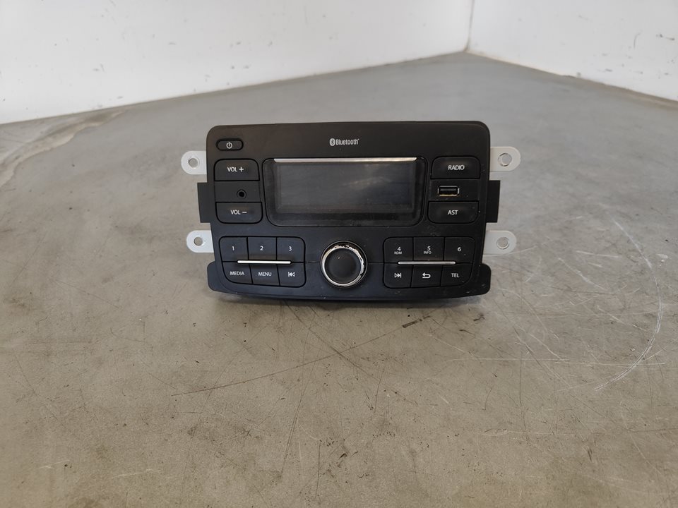 Radio DACIA SANDERO II 11019985 | B-Parts