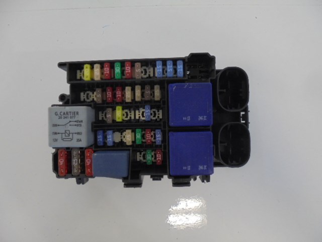 Fuse box RENAULT MEGANE III Hatchback (BZ0/1_, B3_) 1.5 dCi (BZ09, BZ0D ...