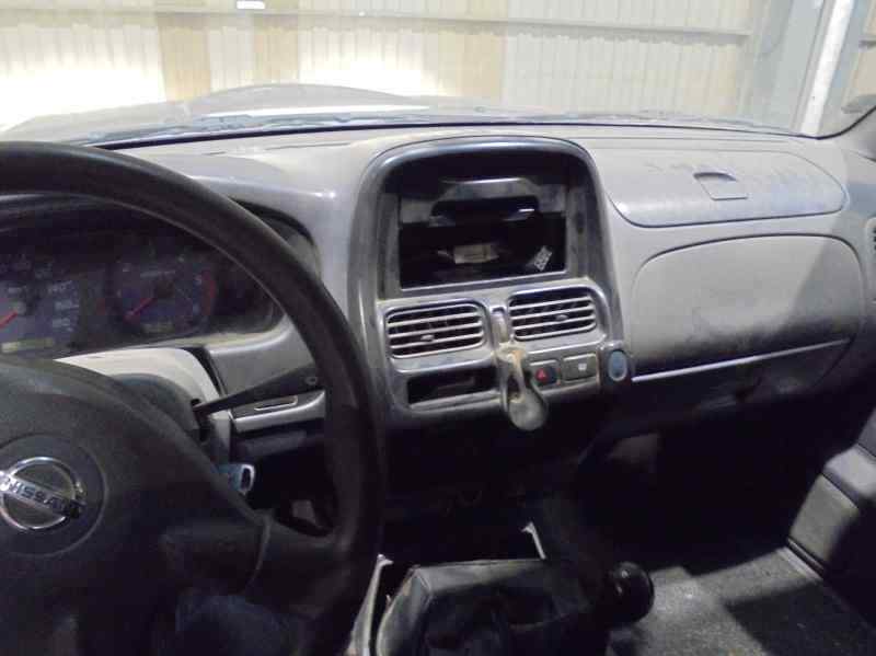 Fuse box NISSAN PICK UP (D22) 2.5 Di 72404200 | B-Parts