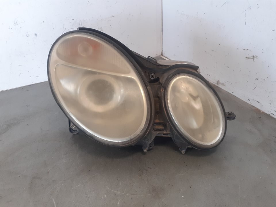 Right headlight MERCEDES-BENZ E-CLASS (W211) E 270 CDI (211.016 ...