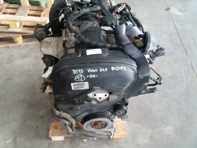Motor VOLVO V40 Estate (645) 2.0 T 12747464 | B-Parts