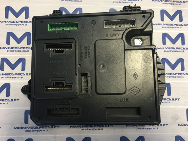 Fuse box RENAULT MEGANE III Hatchback (BZ0/1_, B3_) 1.5 dCi (BZ09, BZ0D ...