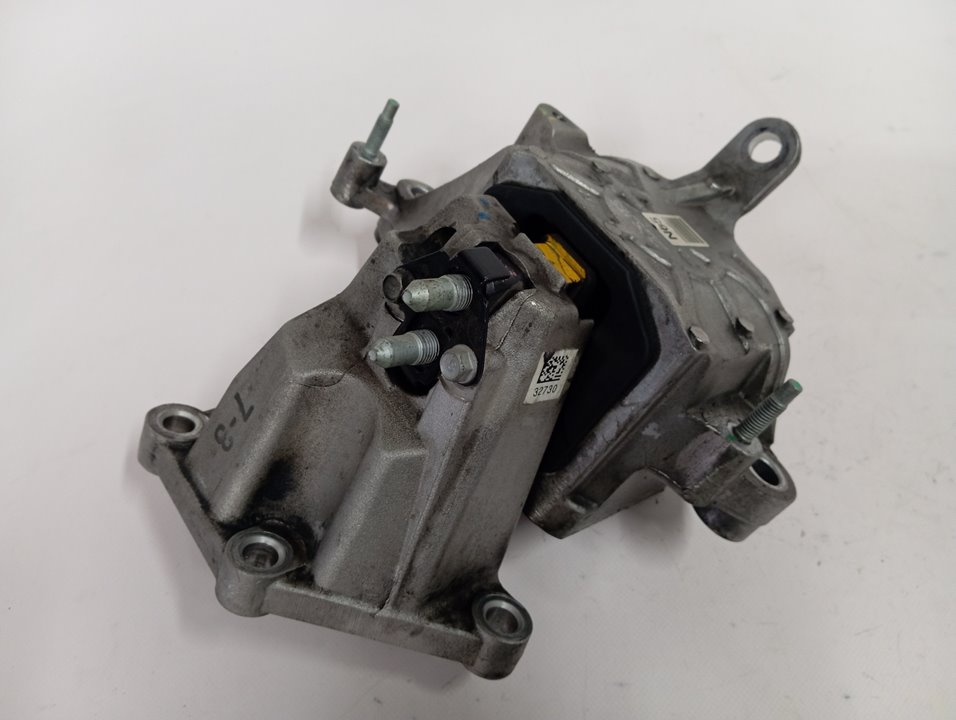 Engine mount KIA SPORTAGE V (NQ5) 22420257 | B-Parts