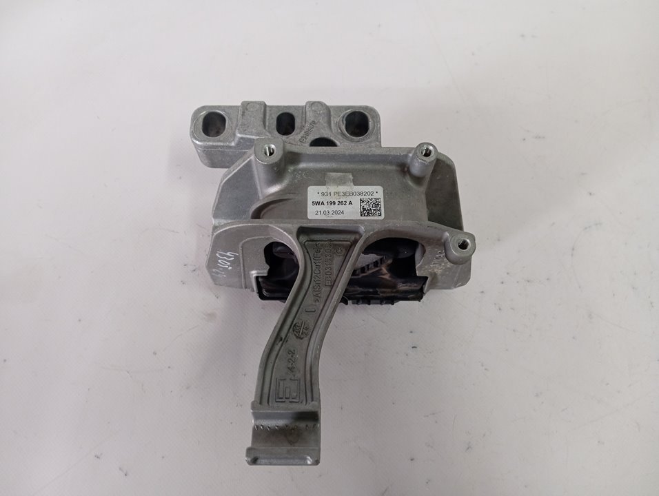 Engine mount VW T-ROC (A11, D11) 22420303 | B-Parts